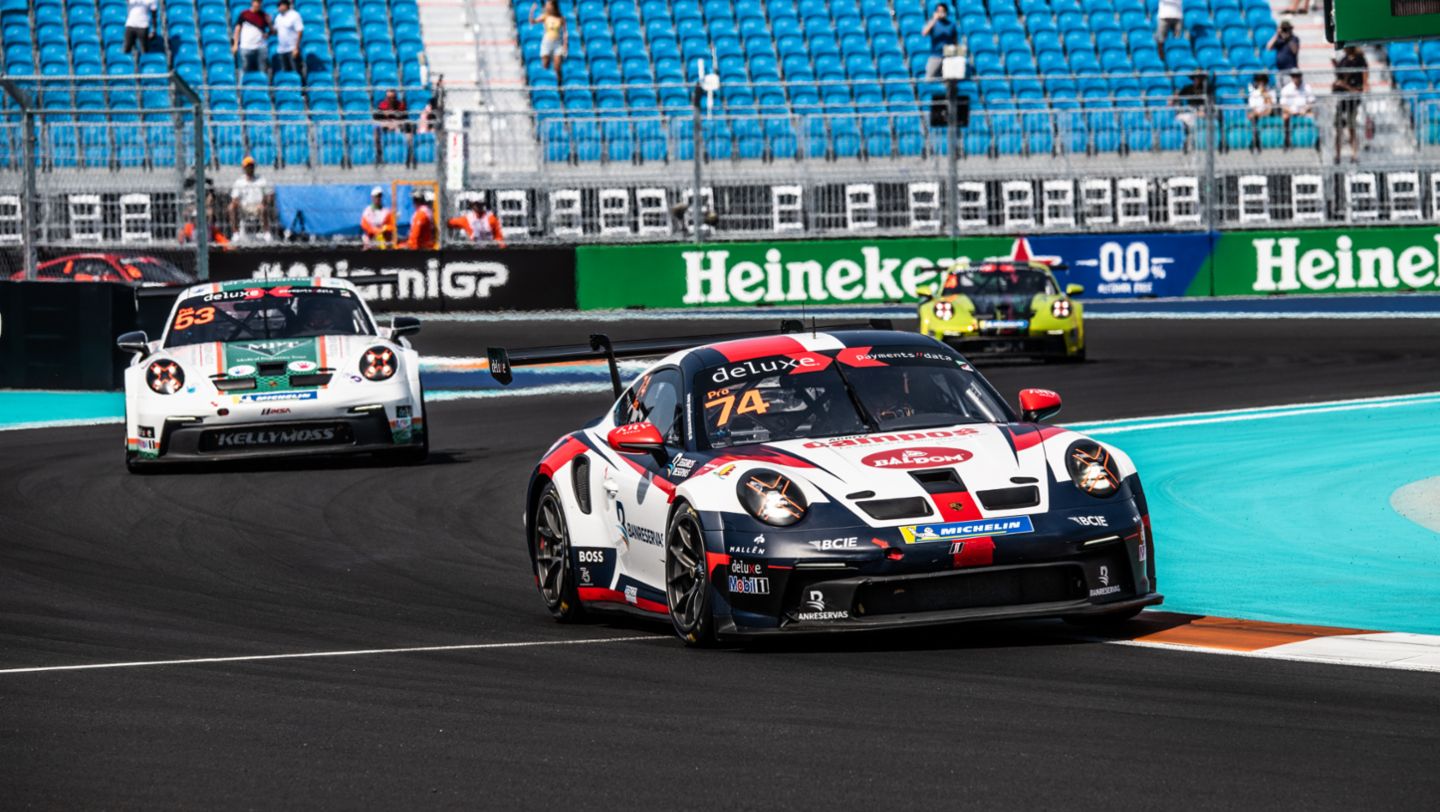 Agridulce día en Miami para los dominicanos en la Porsche Carrera Cup North America - Porsche ...